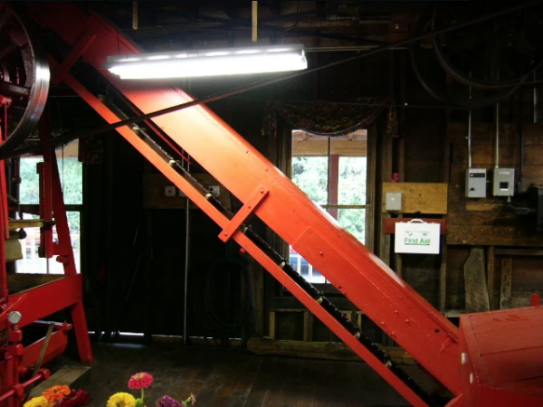 How Cider Is Made at Our Mill - Clinton Cider Mill
